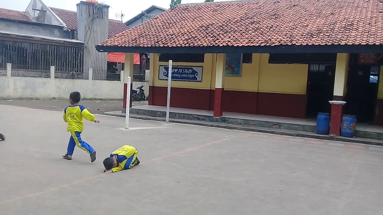 Melompati Rintangan - YouTube