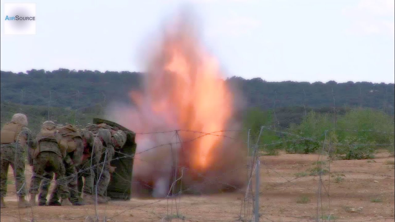 Marines Test Blast Shield Against C-4 Explosives - YouTube