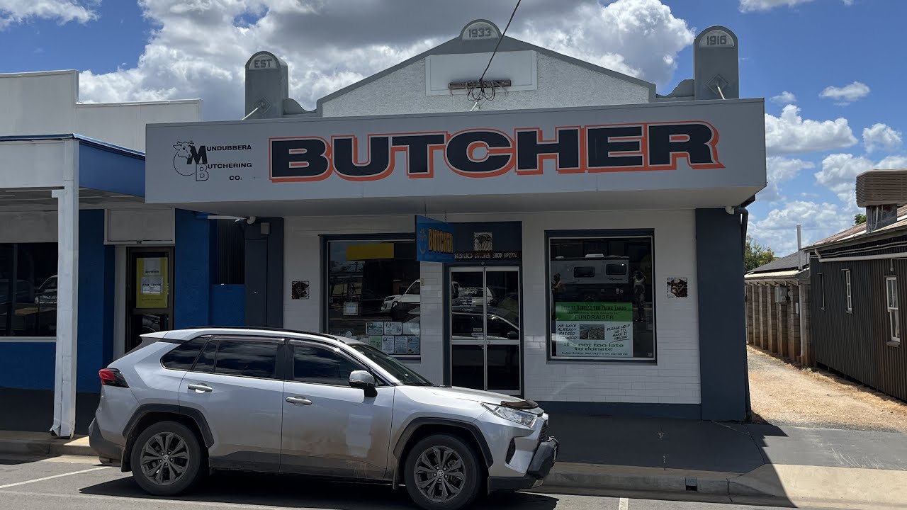 Mundubbera Butchering Co - YouTube