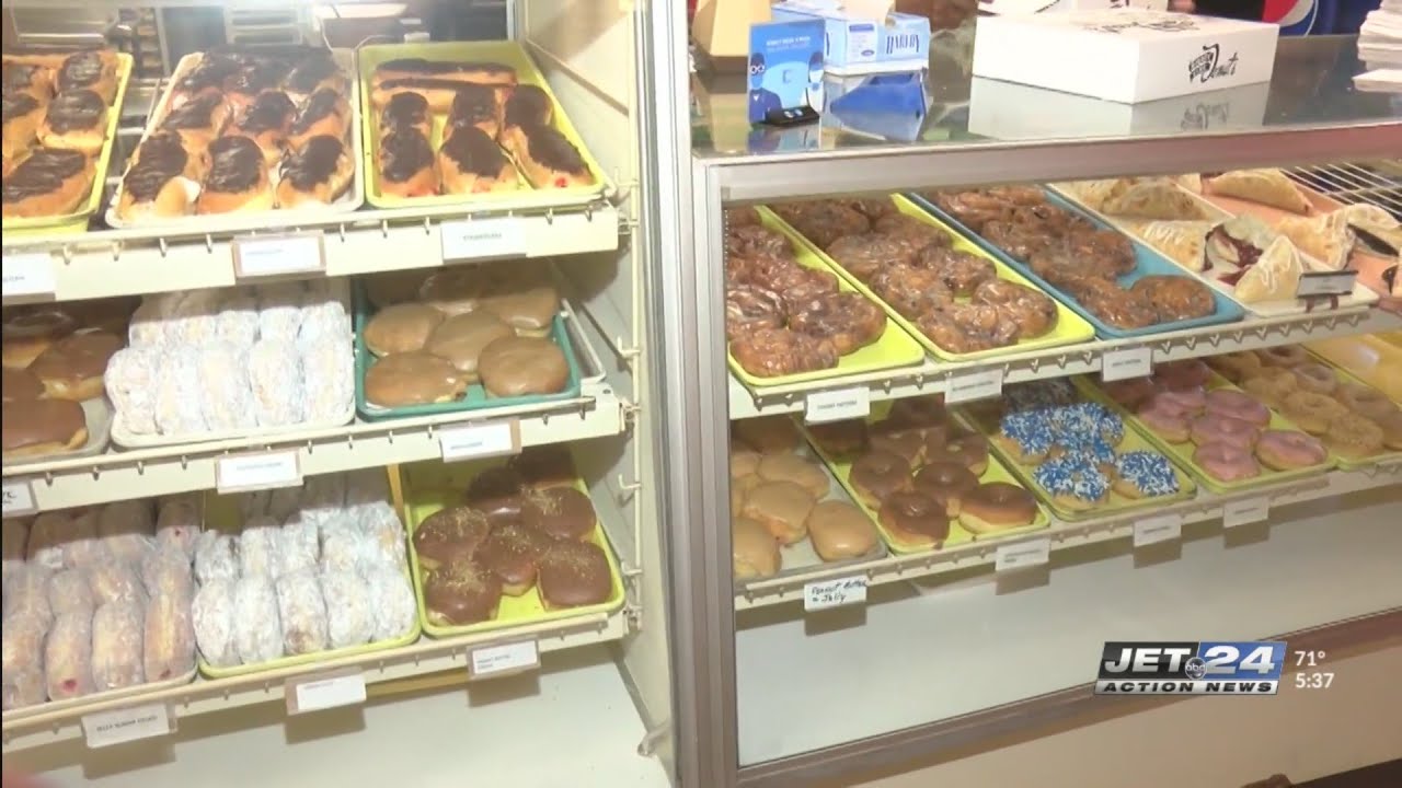 Mighty Fine Donuts opens its doors again after two-month hiatus - YouTube