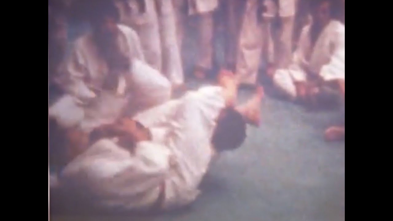 SHOZO AWAZU Part 5 Sweep with Juji Gatame - YouTube