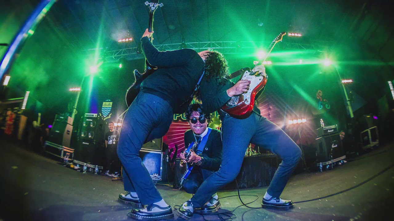 MASDO - Miss Flower Learns To Twist (Official Lyric Video) - YouTube