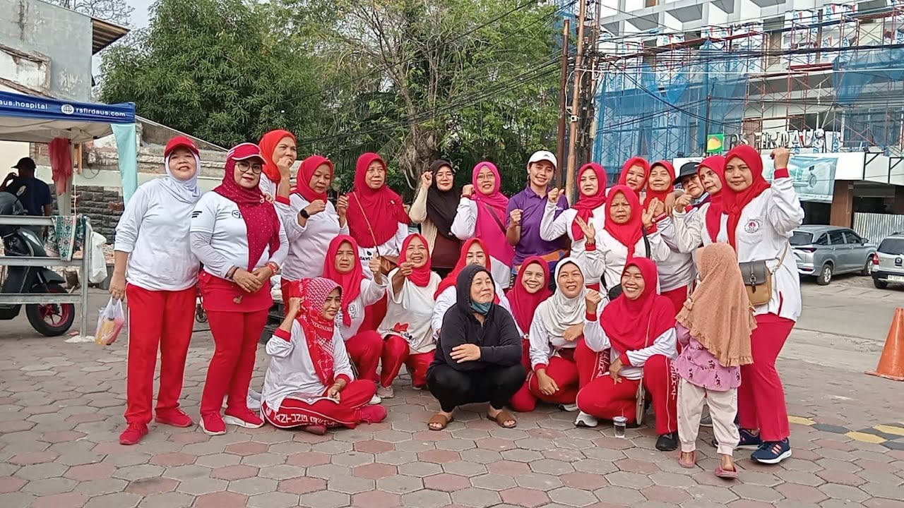 PENDINGINAN SENAM BERSAMA RS. FIRDAUS HOSPITAL - YouTube