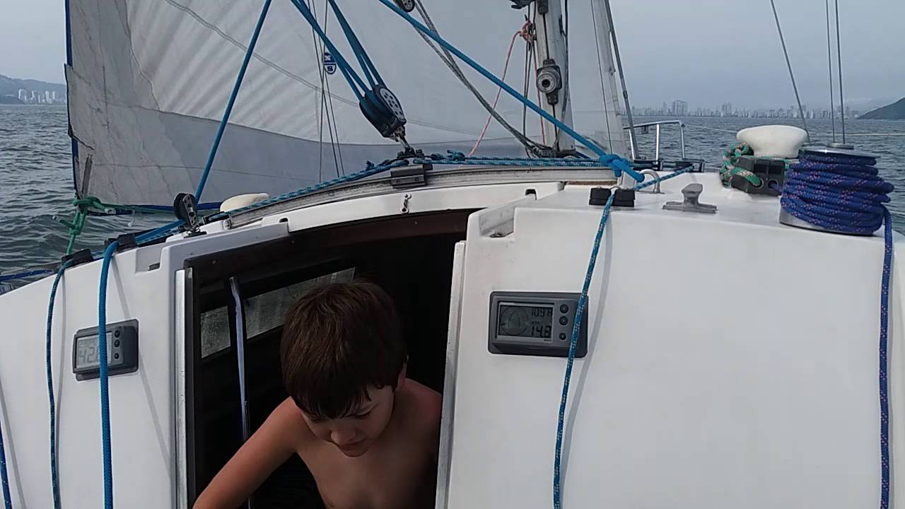 Veleiro Nova Era Fast 303 - YouTube