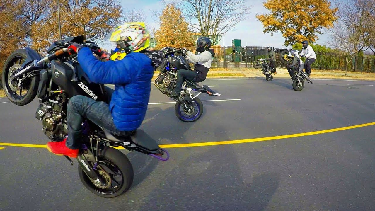 Fz07 Riding with crazy hooligans - YouTube