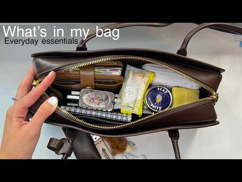 What's in my Bag? These are the essentials 