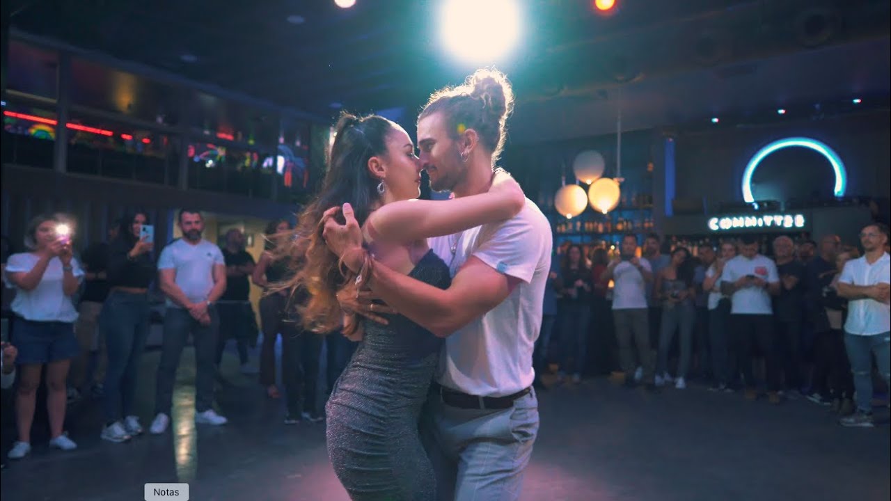 ELENA KHAMSI (Dancer) / CIUDADANA (Romeo Santos) - YouTube