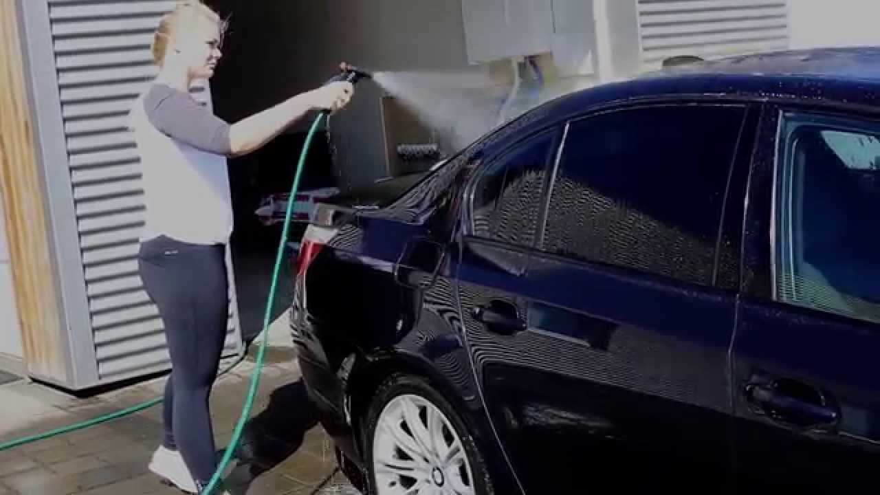 Washing BMW 550i - YouTube