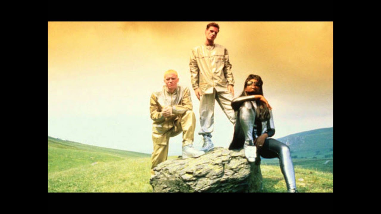 Interview with Colin Angus, The Shamen - YouTube