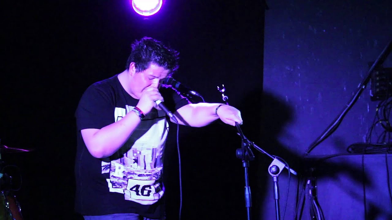 Scott Walters - Live at The Roadmender - YouTube