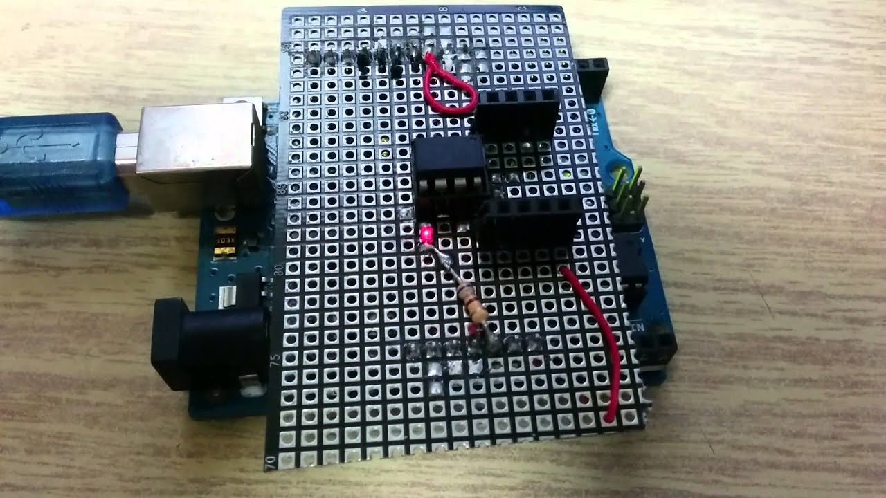 Attiny85 pwm test - YouTube