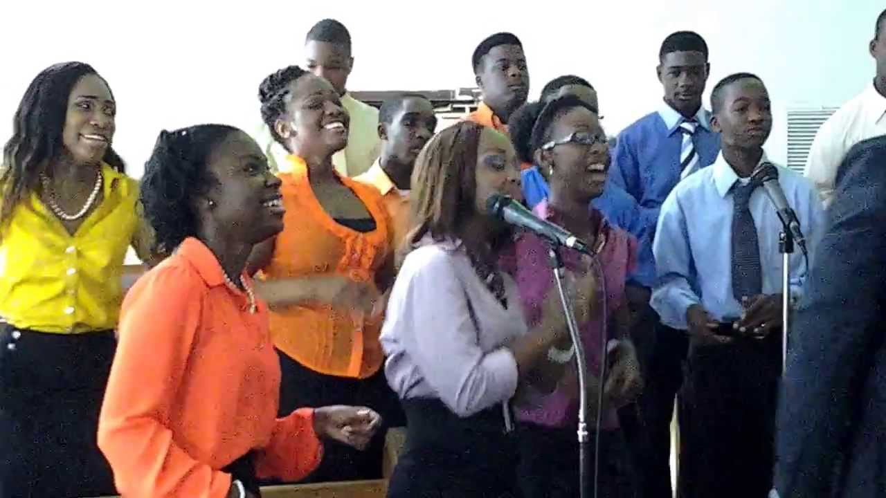 Giants do fall (St Pauls Youth Choir) - YouTube