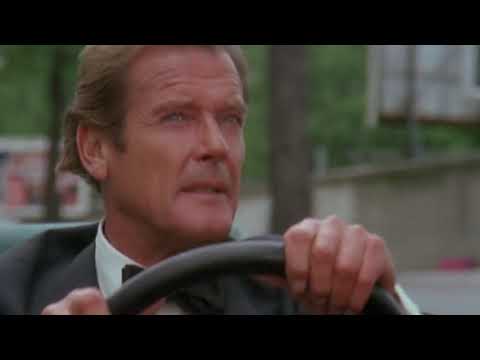 A VIEW TO A KILL | Bond pursues Mayday through Paris