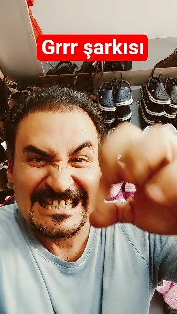 Grrr şarkısı😂Grrr song😂#funny #grrrsong - YouTube