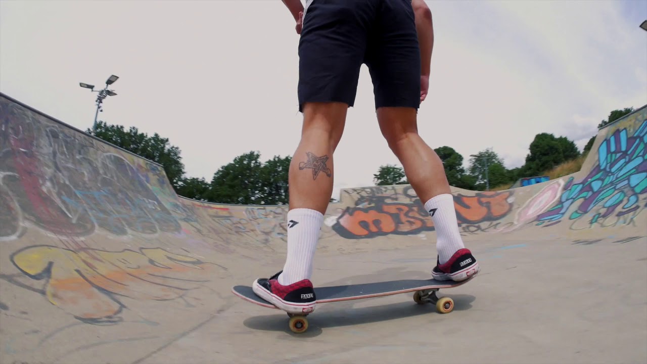 The Level Skatepark - Harry Bidwell - YouTube