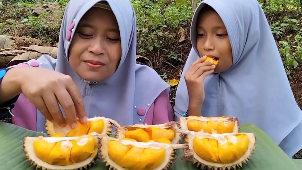 Buah Lay mirip durian yang rasanya manis dan enak - YouTube