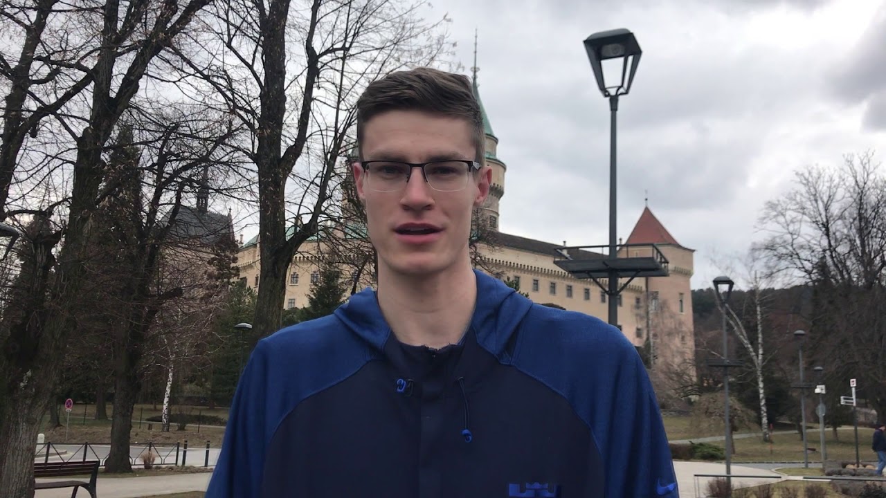 Michael Fusek pred zápasom s Karlovkou - YouTube