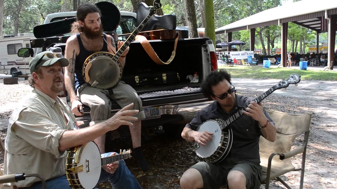 Leonard Podolak of the DUHKS doing some parking lot picking. Riverhawk ...