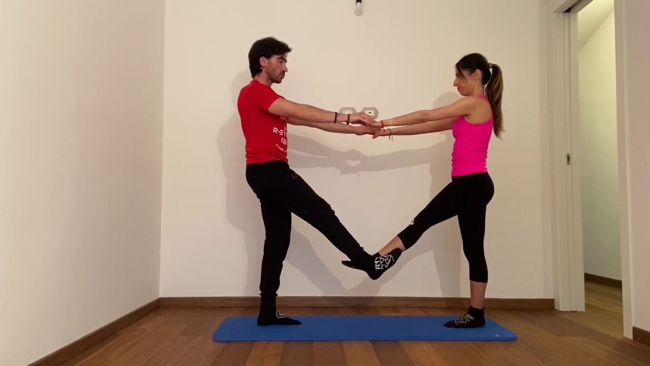 PILATES COUPLE - YouTube