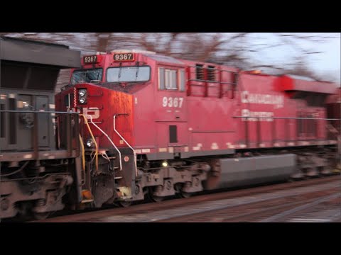 NS 67E with a Canadian Visitor Trailing in Hummelstown, PA!! (12/12/23) - YouTube