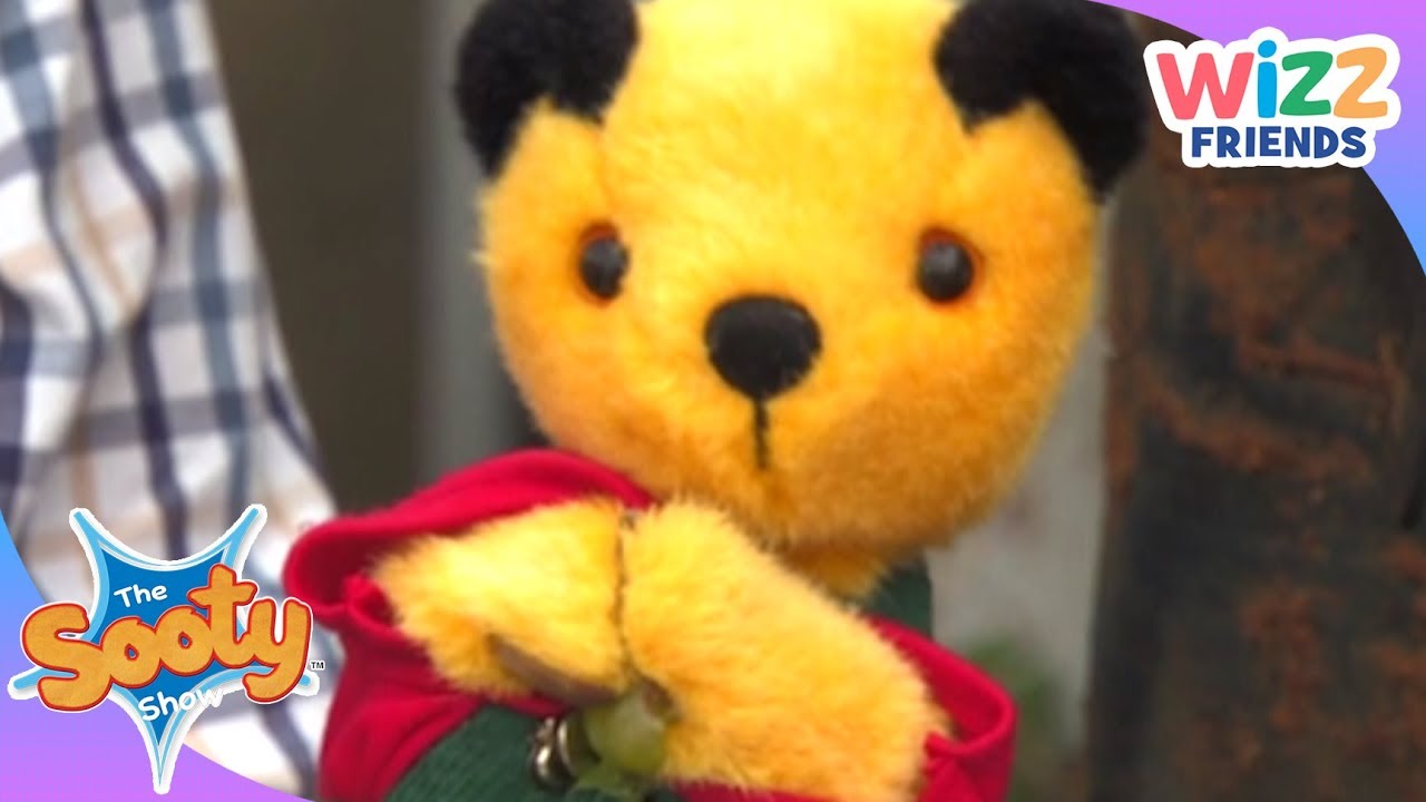 The Sooty Show | A Very Wet Day | Magical Adventures | Wizz Friends ...
