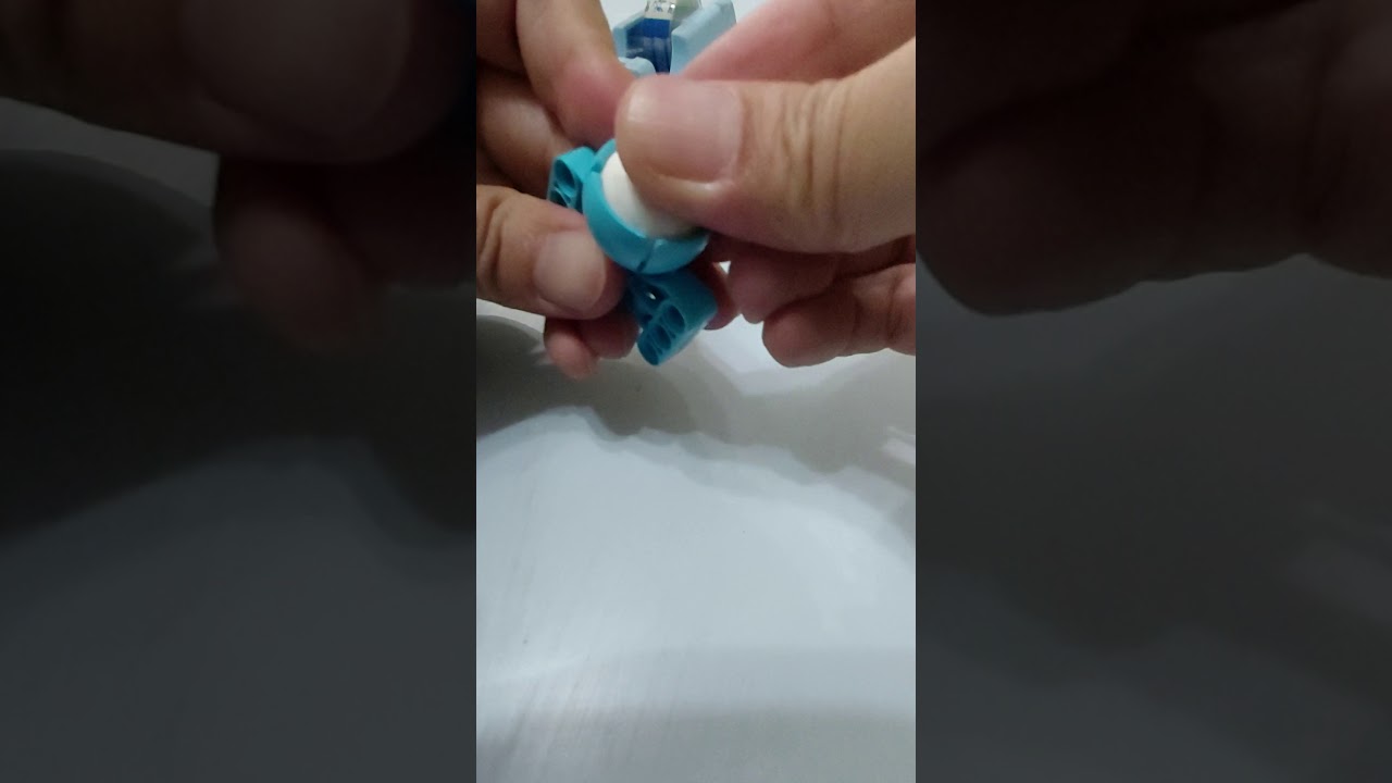 LEGO SPIKE Prime caster ball - YouTube