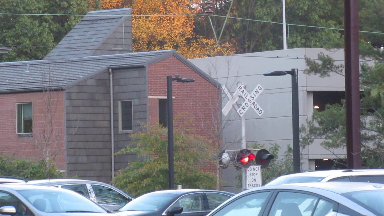 The Princeton Dinky at Faculty Road Crossing 10/20/20 - YouTube