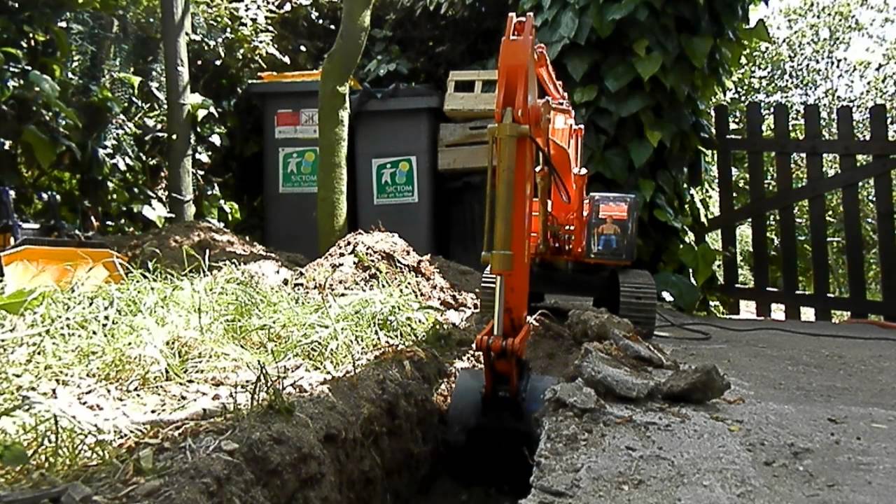 Hitachi zaxis 870 bagger rc - YouTube