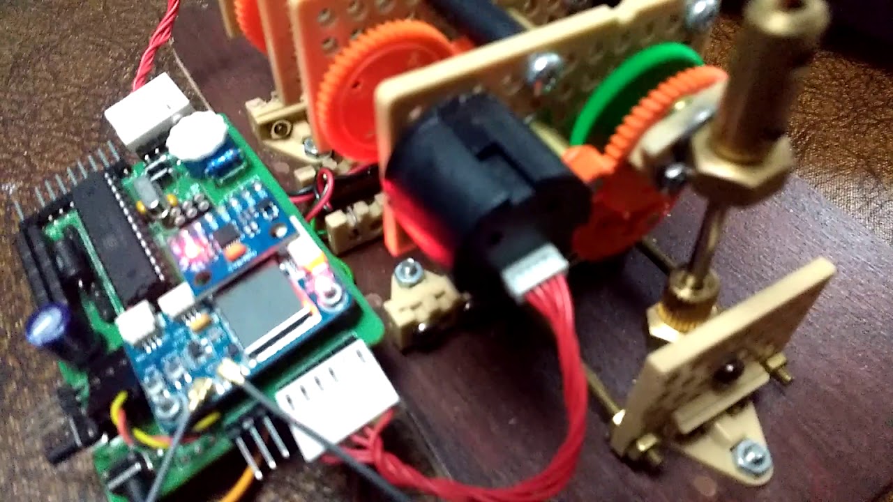 Rowing boat mechanism - YouTube