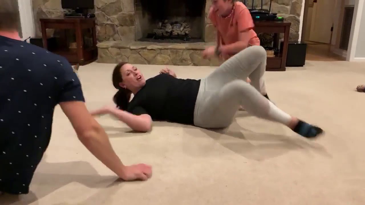 Indian Leg Wrestling - YouTube