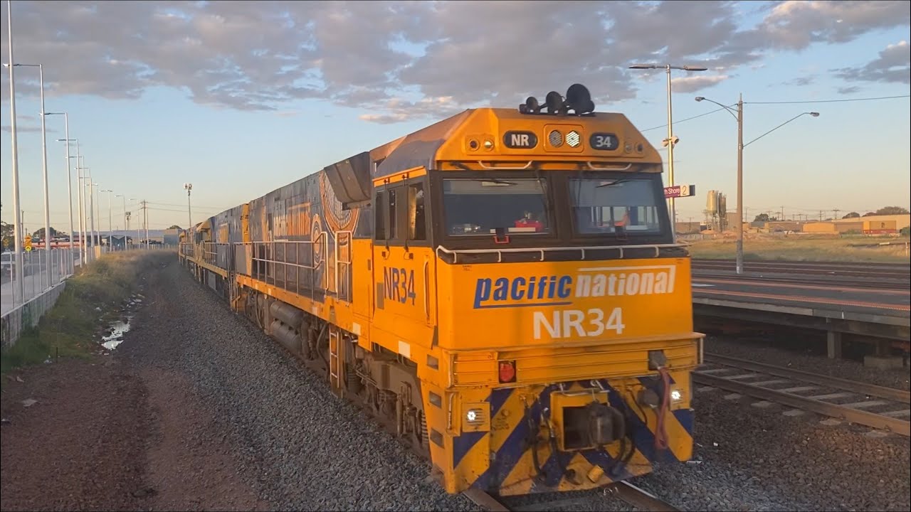 Pacific National 7MP5 with NR34 NR94 NR63 NR68 at North Shore heading ...