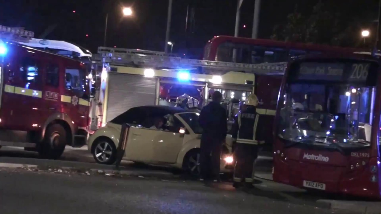 North Circular, A406, Accident: 13th October 2017 c.20:00 - YouTube