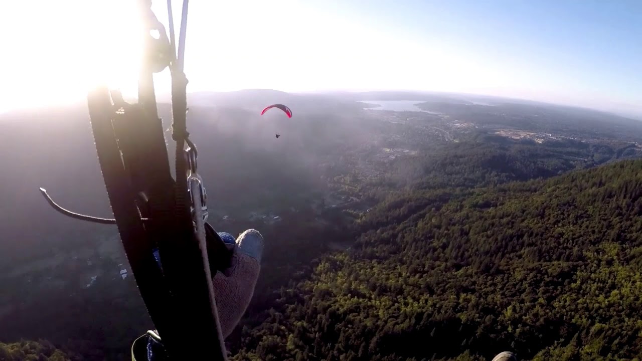 Paragliding at Tiger Mountain in Washington State, USA - YouTube