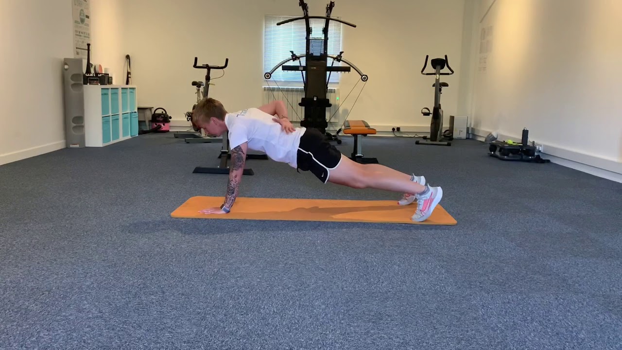 Plank back taps - YouTube