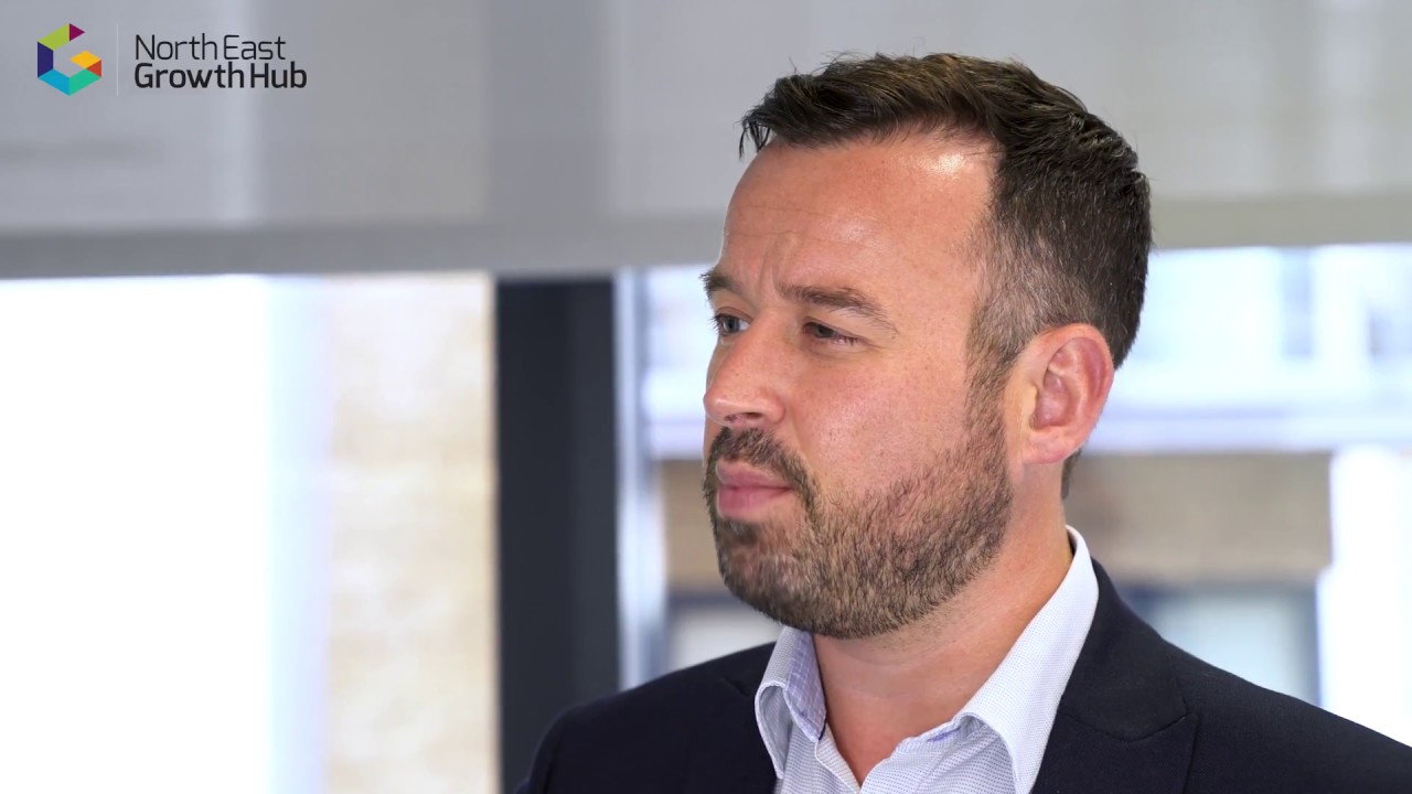 2 Mins With Colin Bell - YouTube