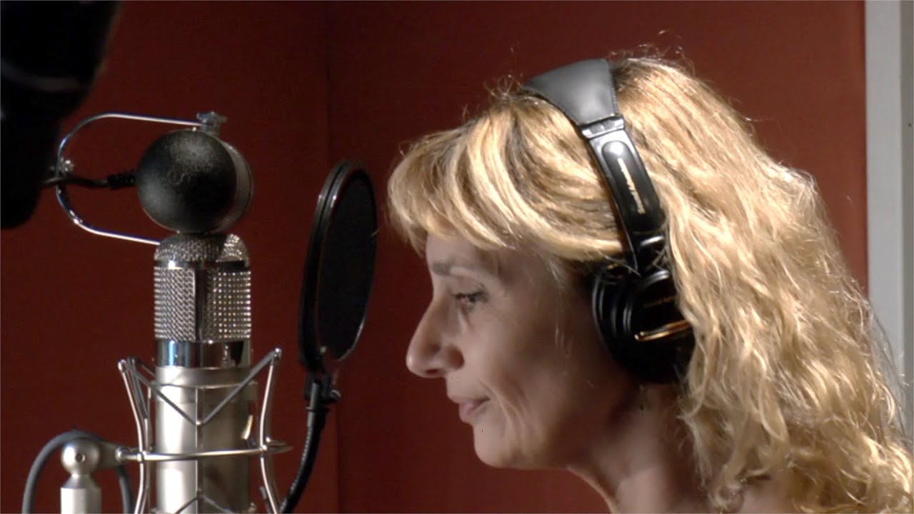 Let me fly away par Debora Seffer - YouTube