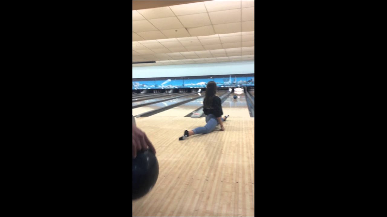 Bowling a strike doing a split - YouTube