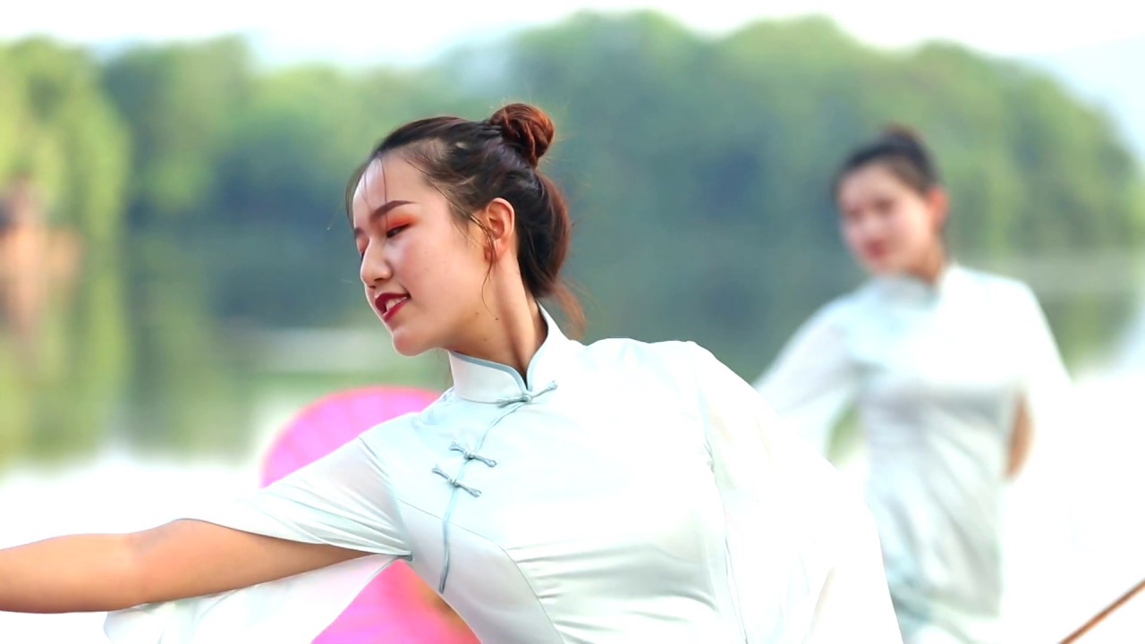 2019 Hangzhou Global Qipao Festival | Impression West Lake x Qipao ...