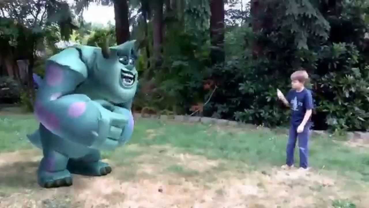 Sully Scaring Me: Disney Infinity Action App - YouTube