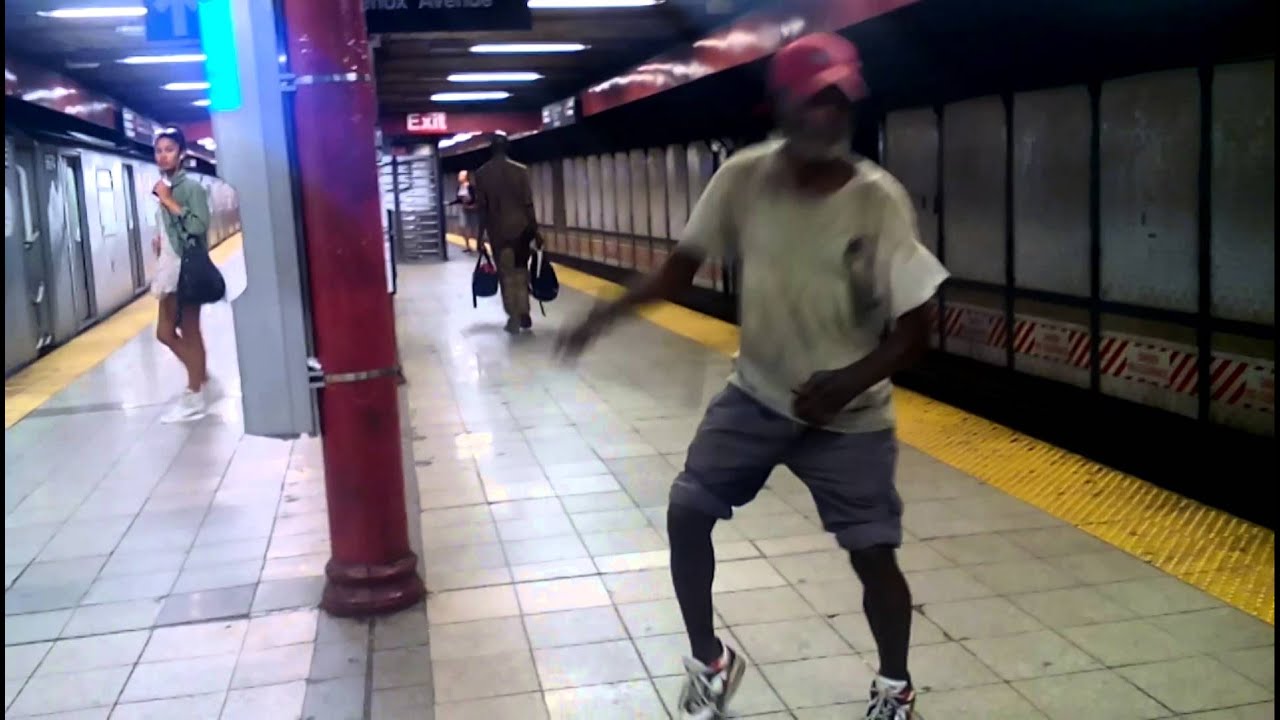 NYC subway dance - YouTube