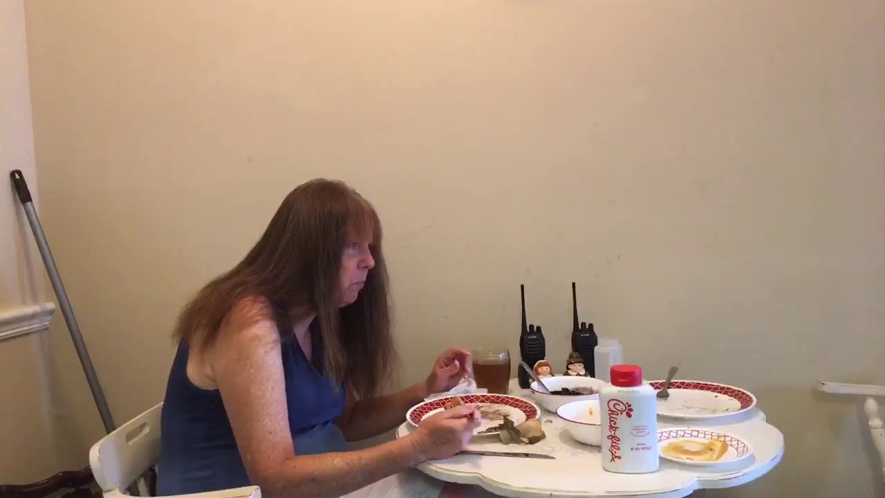 Eat fish for lunch - YouTube