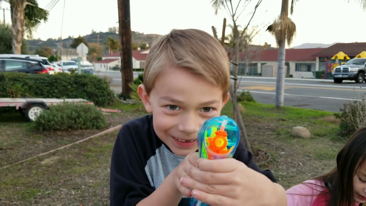 Devin the Dude finally got a new bubble gun! (Bubbles) - YouTube