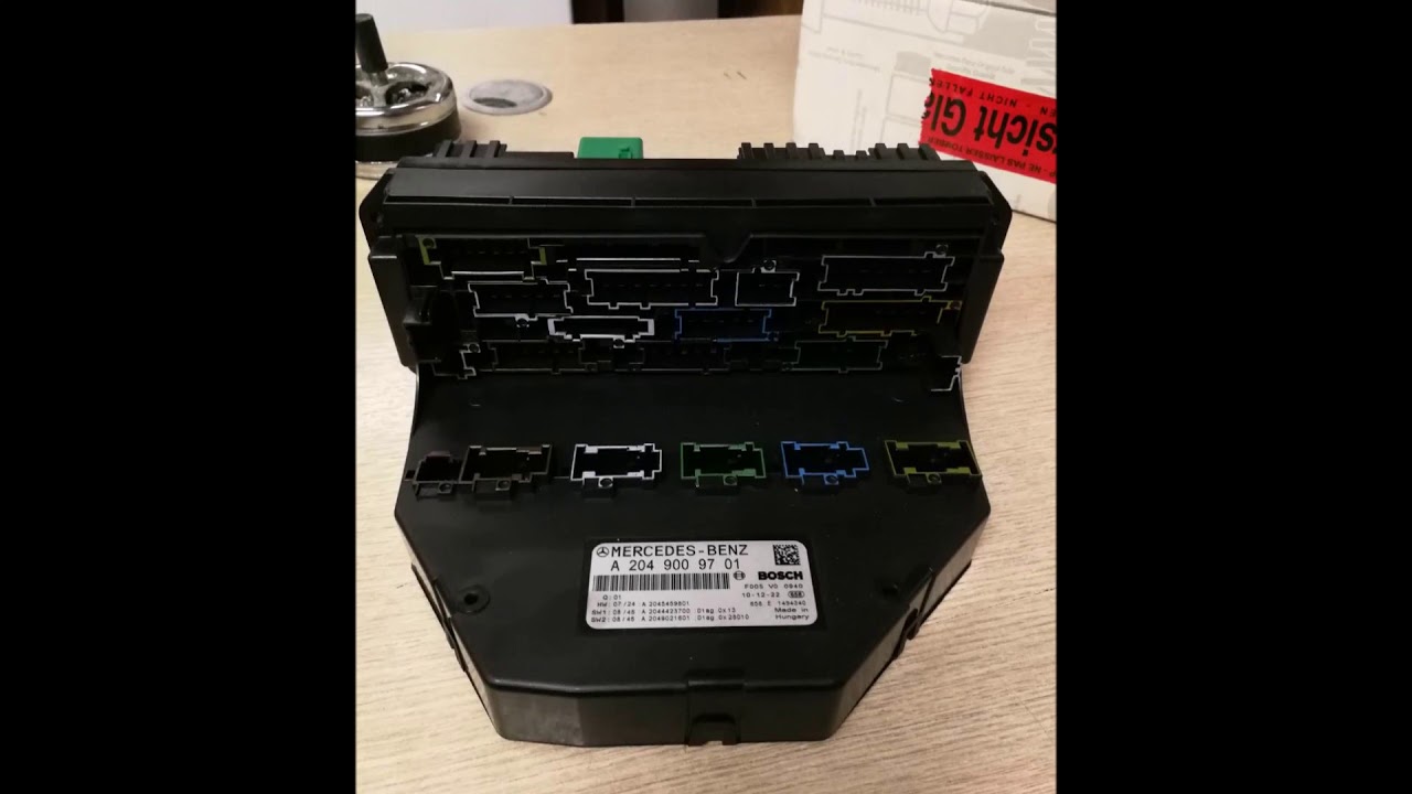 Блок SAM Реле и предохранителей w204 x204 A2049009701 - YouTube