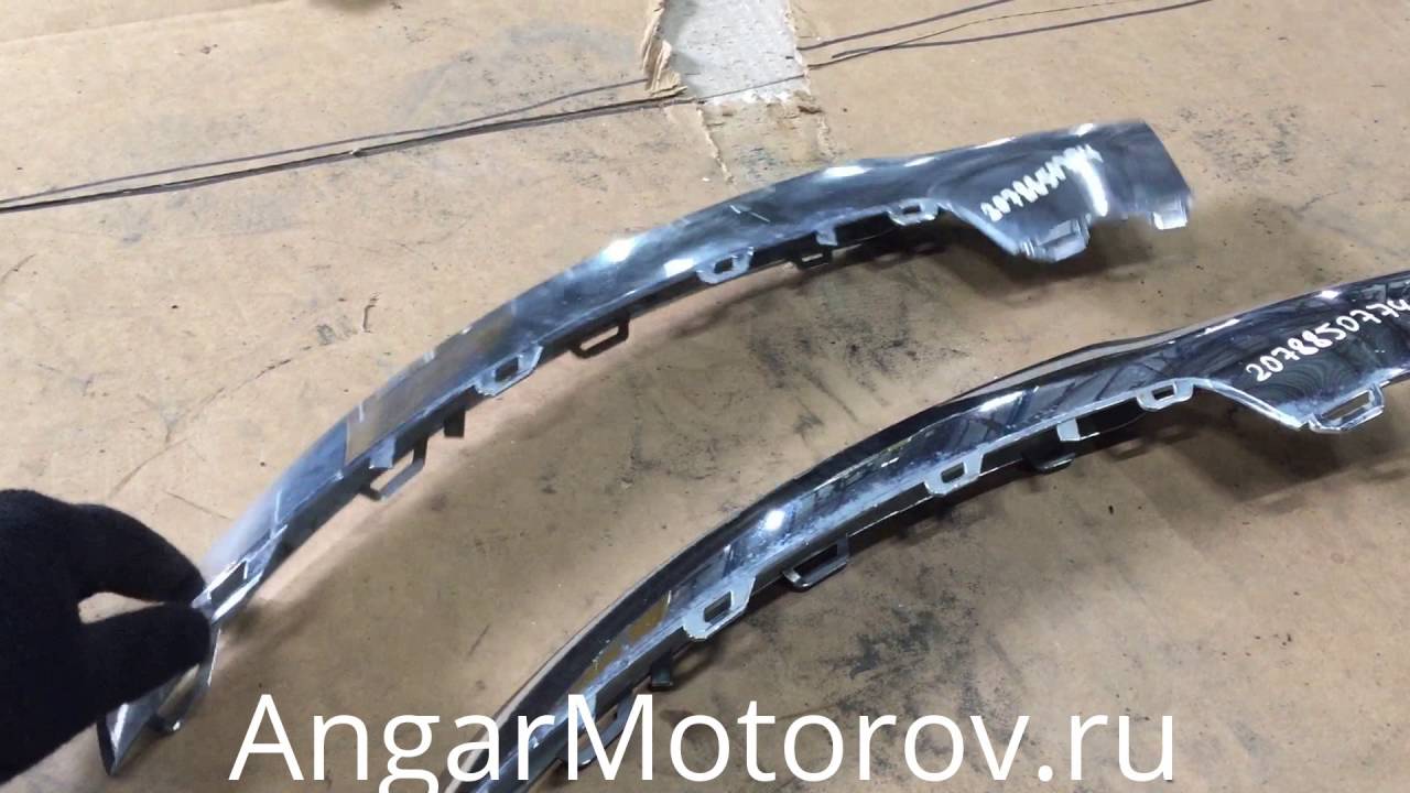 Хром накладка переднего бампера Левая Mercedes W207 C207 Молдинг ...