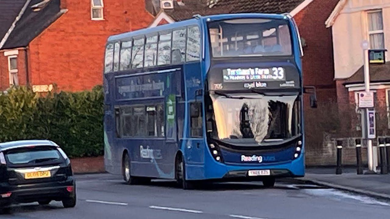 Reading Buses Enviro400MMC 705 (YN66 EZS) On Route 33 To Turnham’s Farm ...
