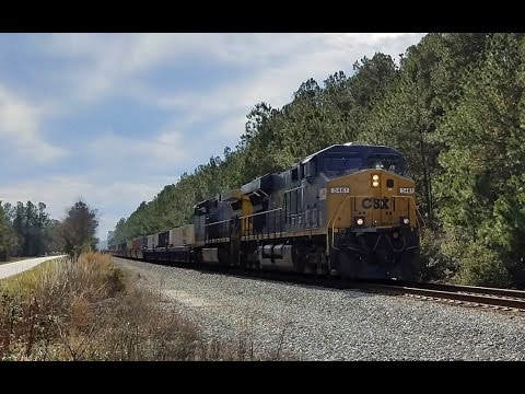 CSX Q140-04 NB through Scranton w/ CSXT 5461 leading - YouTube