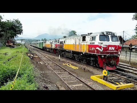 KA 123S (HARINA) DT CC 206 13 90 & CC 206 13 100 BANDUNG - SURABAYA PASAR TURI - YouTube