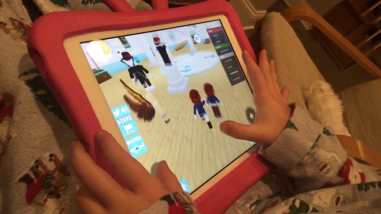 Look how good my sister is at Roblox - YouTube