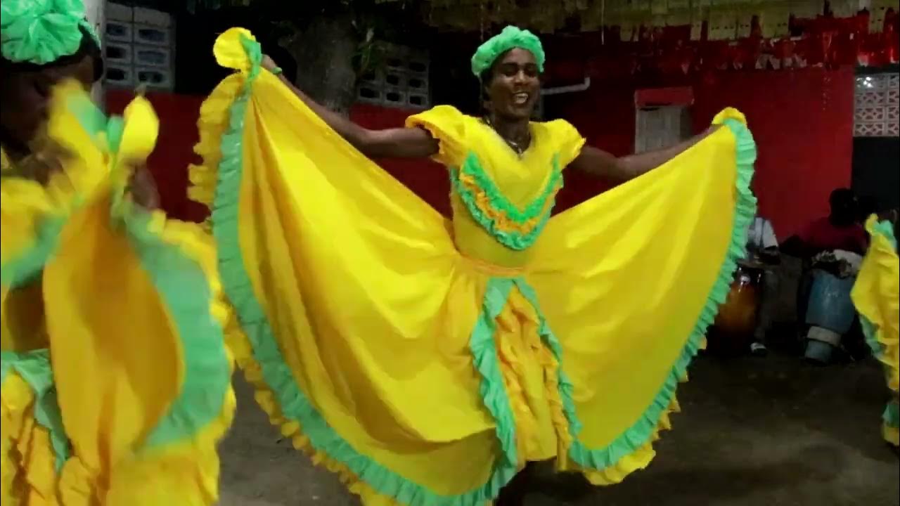Men Kòman moun danse vodou, medam yo bèl yo konn danse - YouTube Men Kòman moun danse vodou, medam yo bèl yo konn danse - YouTube