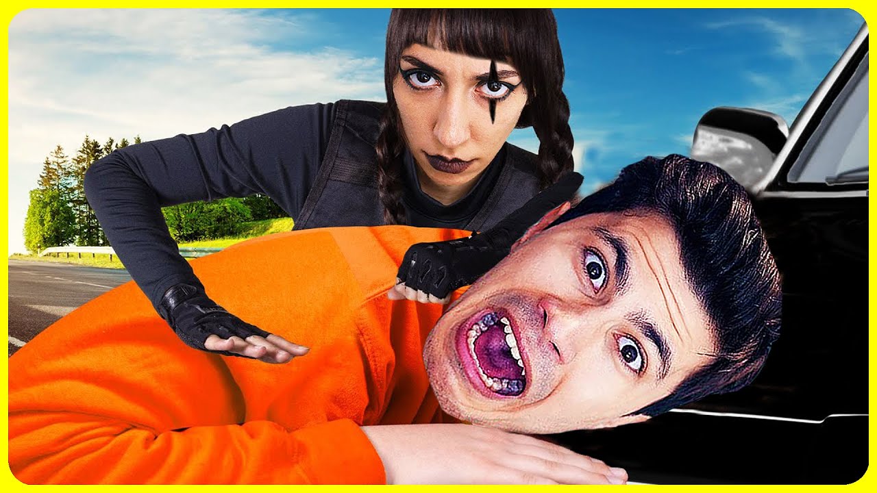 WEDNESDAY ADDAMS OKULDAN KAÇTI MERT SARI - YouTube